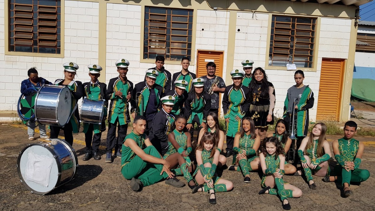 Banda Marcial De Ibaté Realizou Apresentação No Aniversário De